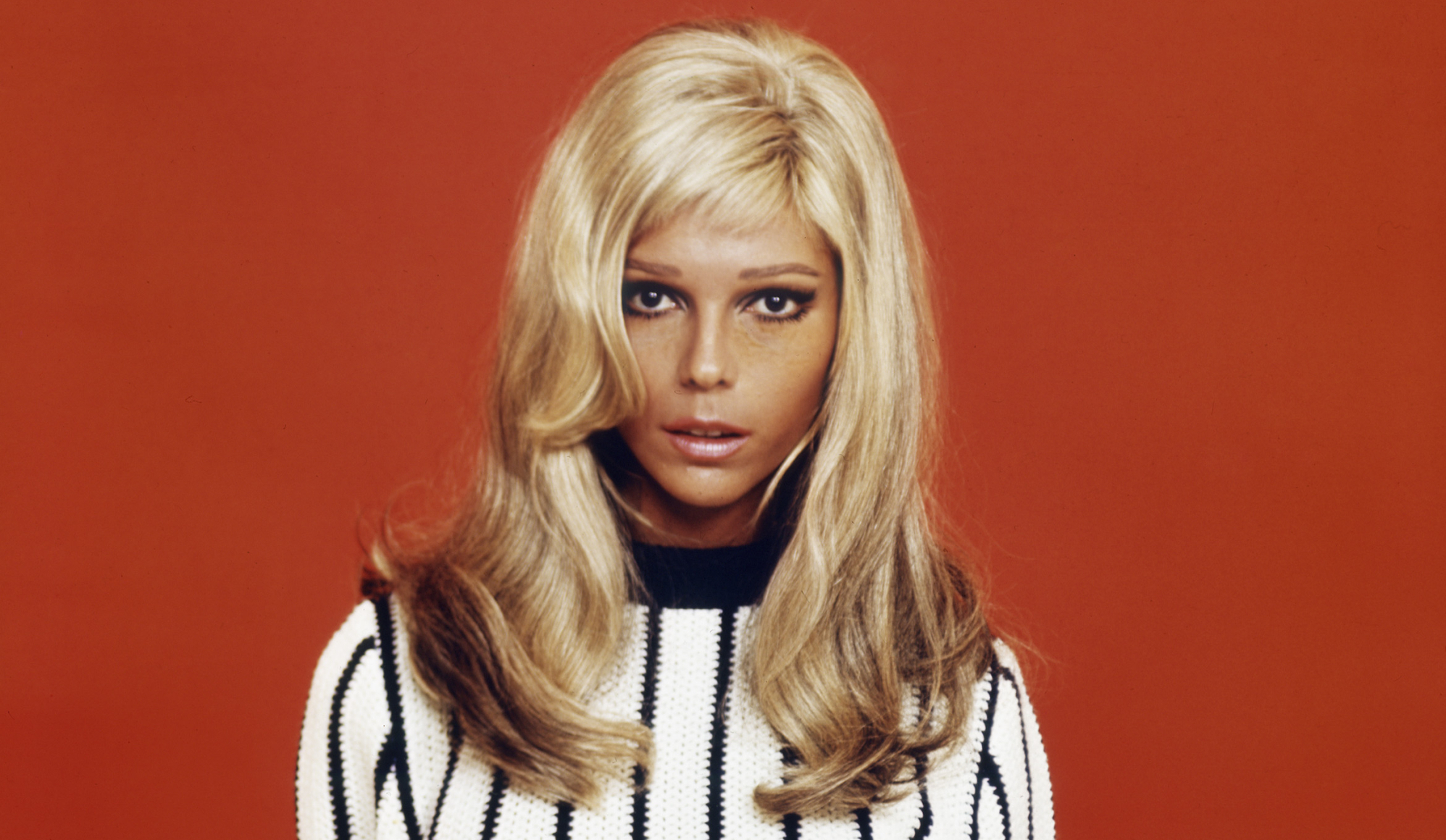 Retro Rádió | Nancy Sinatra hatvan éve a csinos csizmájában a ...